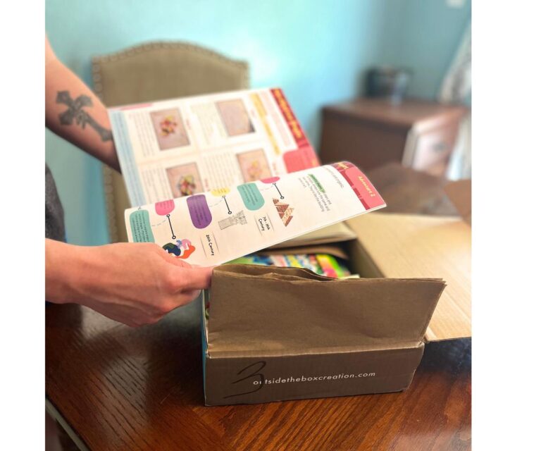 How we do art in our homeschool - flourishinghomemaker.com